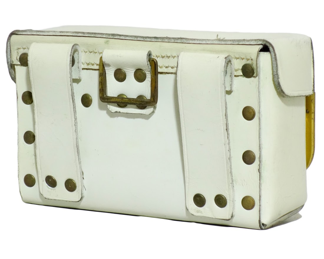 Italian military surplus white leather ceremonial large ammo pouch ...