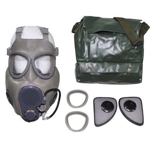M10 gas mask in bag, sealed filters, extra lenses etc ** WITH DRINKING ...