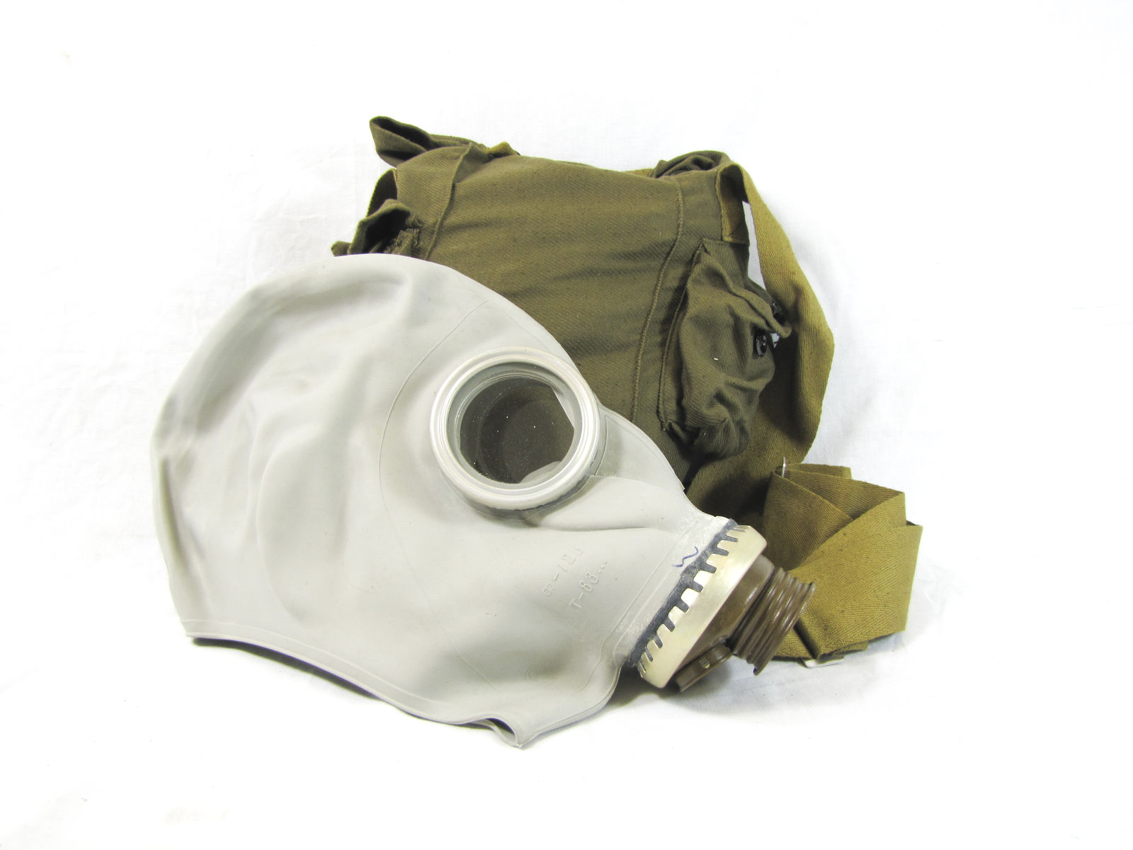 Russian gas mask and bag, NEW/UNISSUED - (GP-5) - Surplus & Lost
