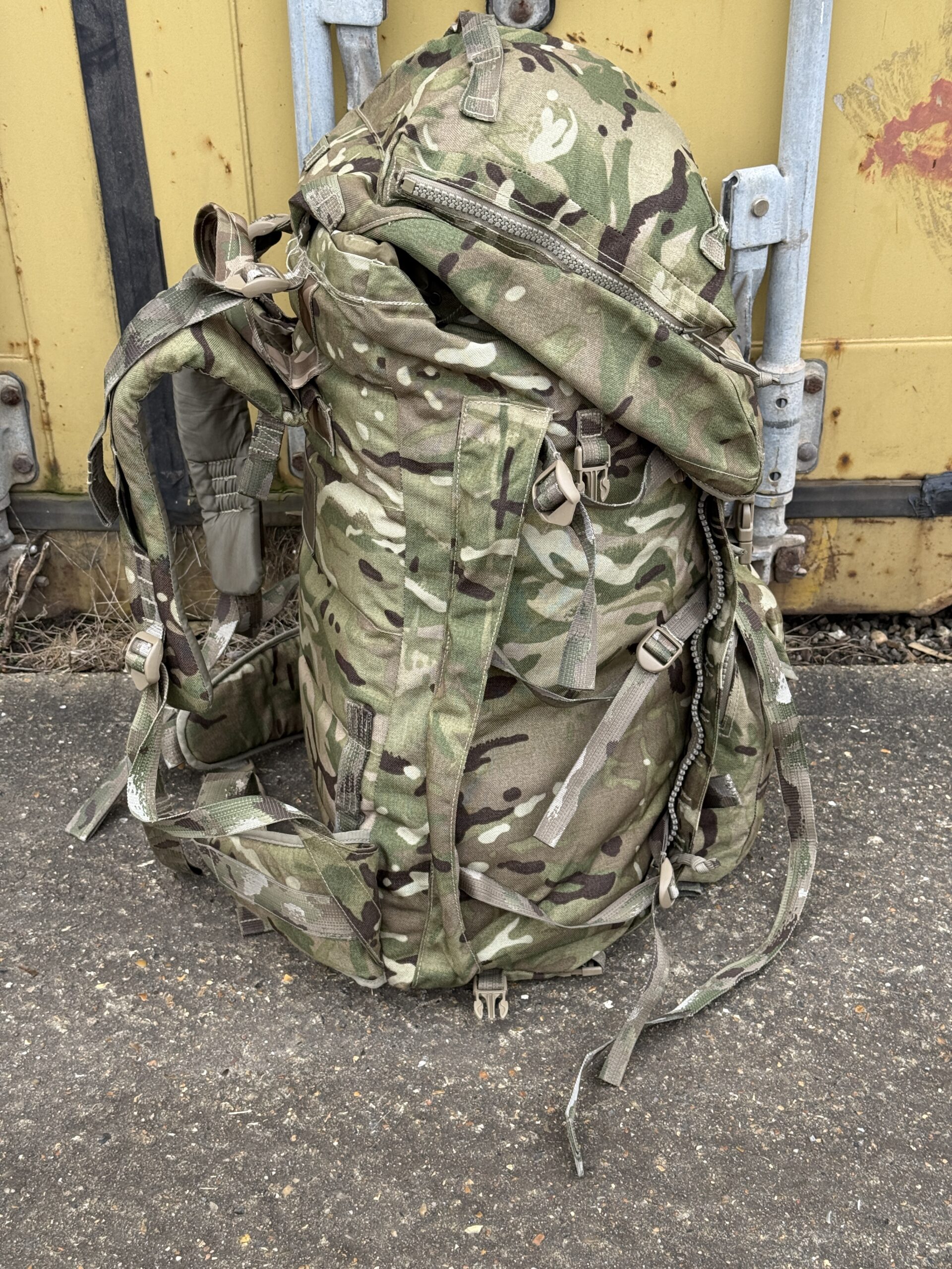 Genuine British Army Surplus MTP 100L PLCE Bergen - Grade 1 - Surplus ...