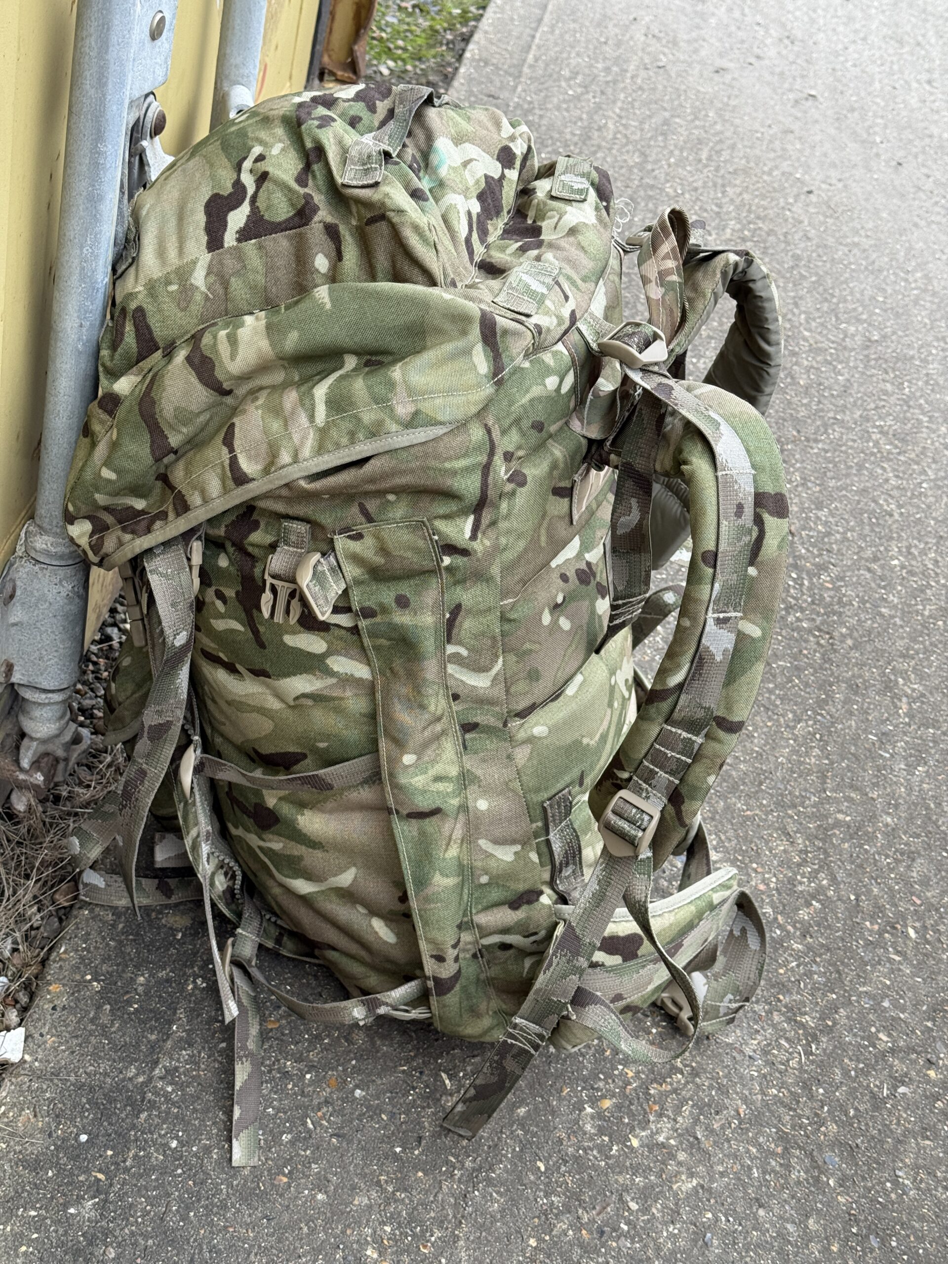 Genuine British Army Surplus MTP 100L PLCE Bergen - Grade 1 - Surplus ...